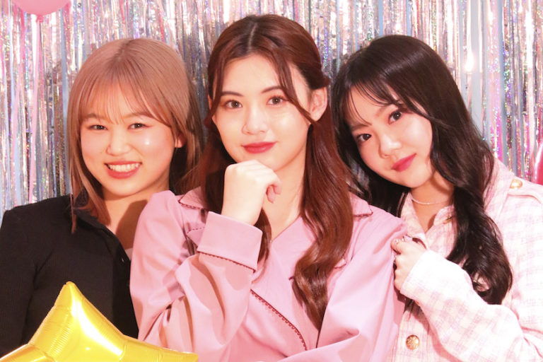 iScream【前編】｜メンバー3人を紐解く20の質問！「一番幸せな時間」「負けず嫌いレベルは？」 | ch FILES