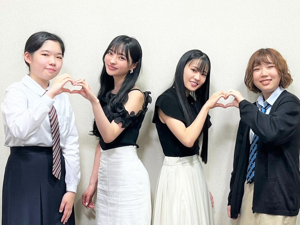 ClariS｜「ふたりはお互いにとってどんな存在？」「相手に直して欲しいところは？」 | ch FILES